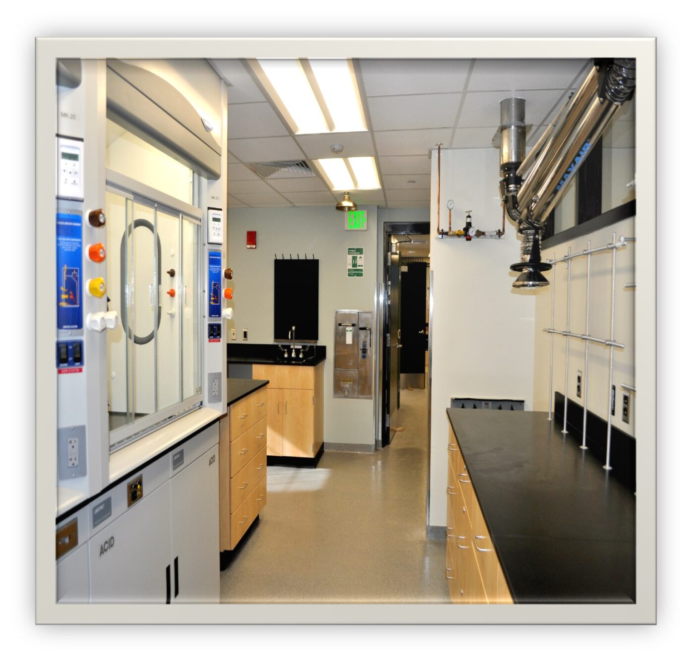UMASS Dartmouth Violette Lab - Build-It Construction